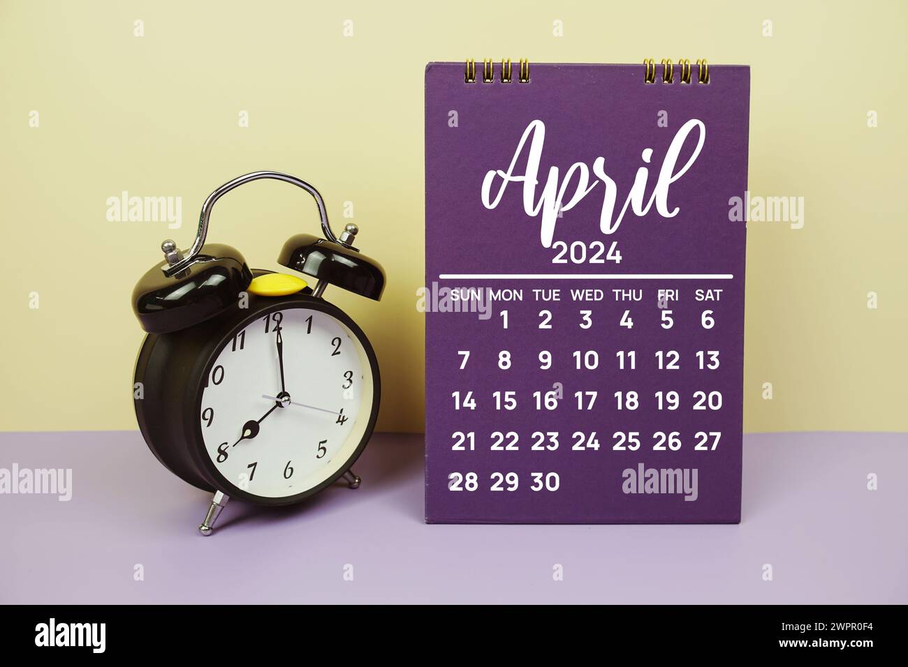 2024 april monthly calendar hi-res stock photography and images - Alamy