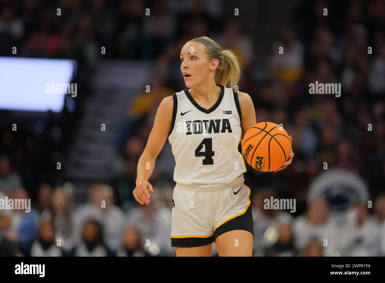 Minneapolis, Minnesota, USA. 8th Mar, 2024. Iowa Hawkeyes guard KYLIE ...