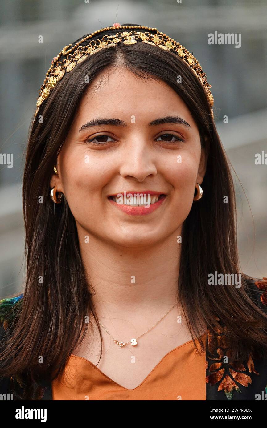 Sarya ertas hi-res stock photography and images - Alamy