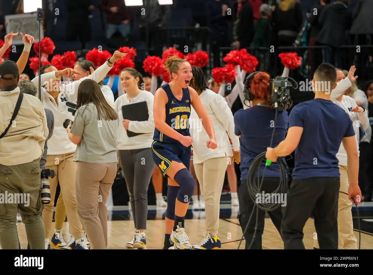 Minneapolis, Minnesota, USA. 8th Mar, 2024. Michigan Wolverines guard ...