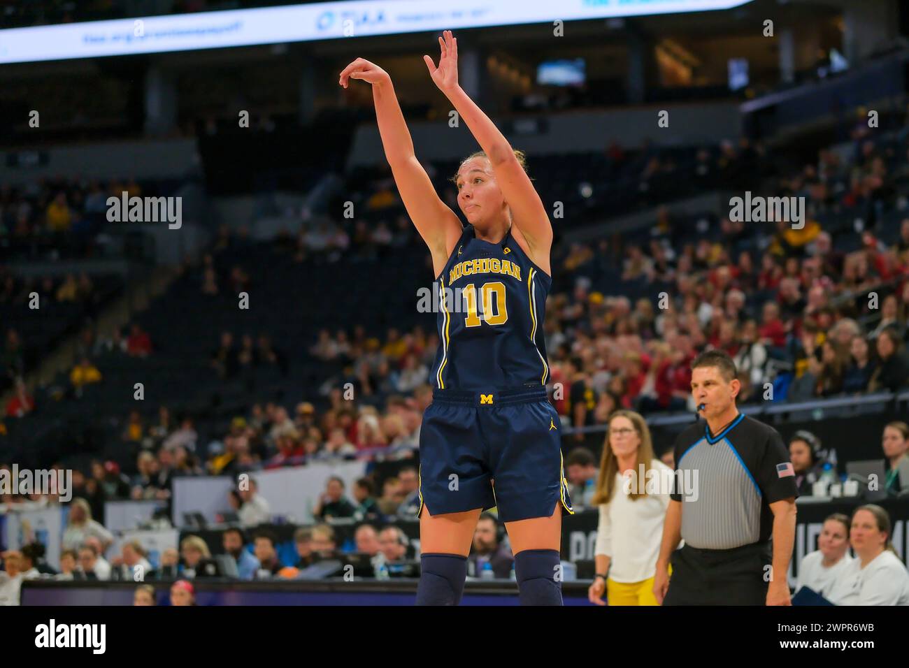 Minneapolis, Minnesota, USA. 8th Mar, 2024. Michigan Wolverines guard ...