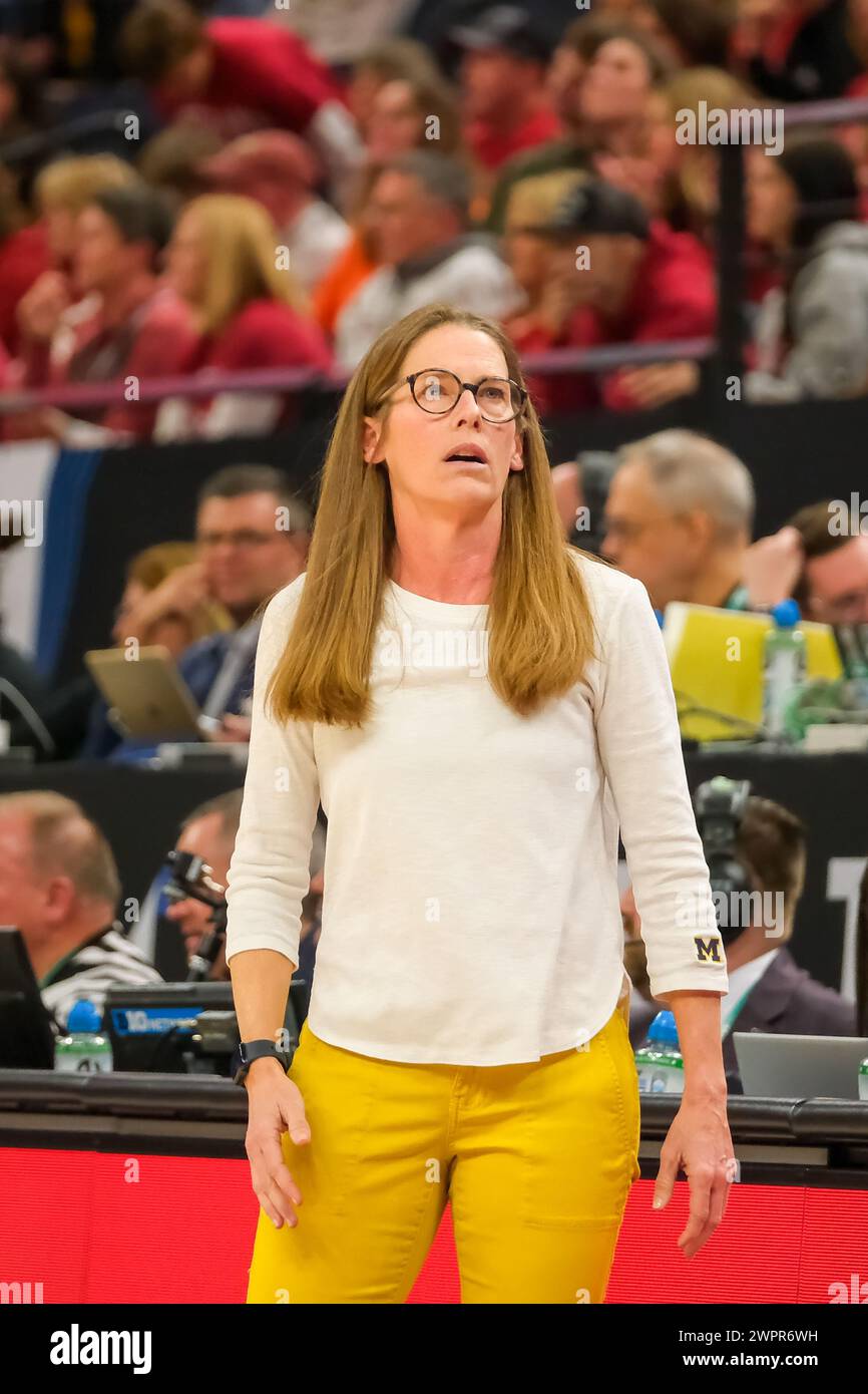 Minneapolis, Minnesota, USA. 8th Mar, 2024. Michigan Wolverines head ...