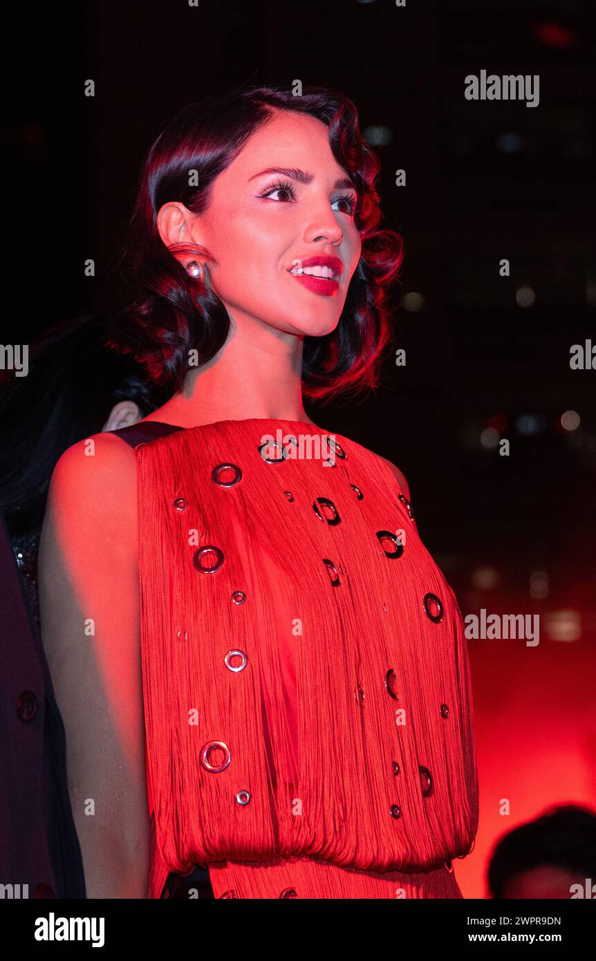 3 body problem eiza gonzalez hi-res stock photography and images - Alamy