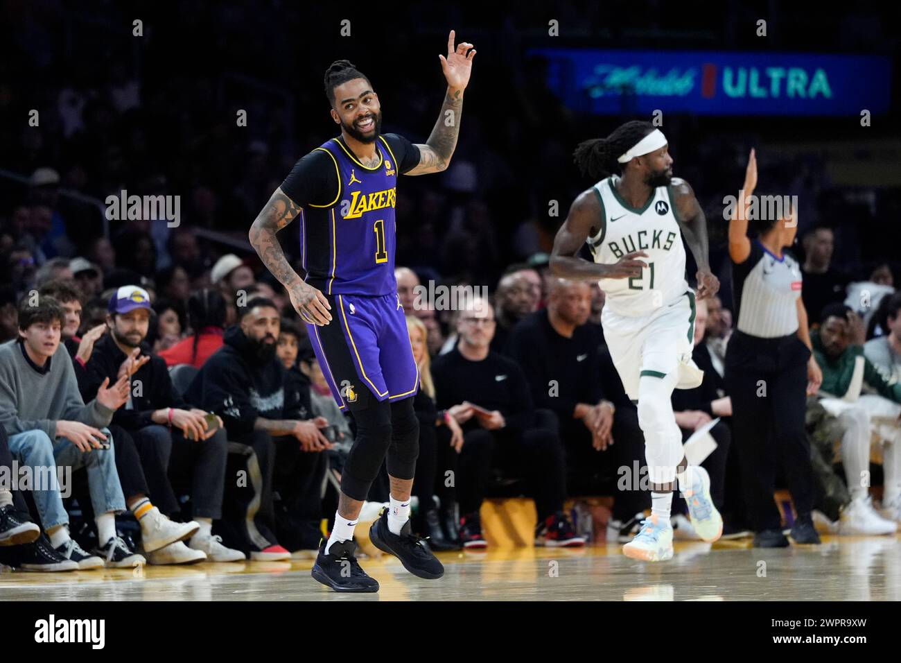 Los Angeles Lakers guard D'Angelo Russell (1) celebrates his basket ...