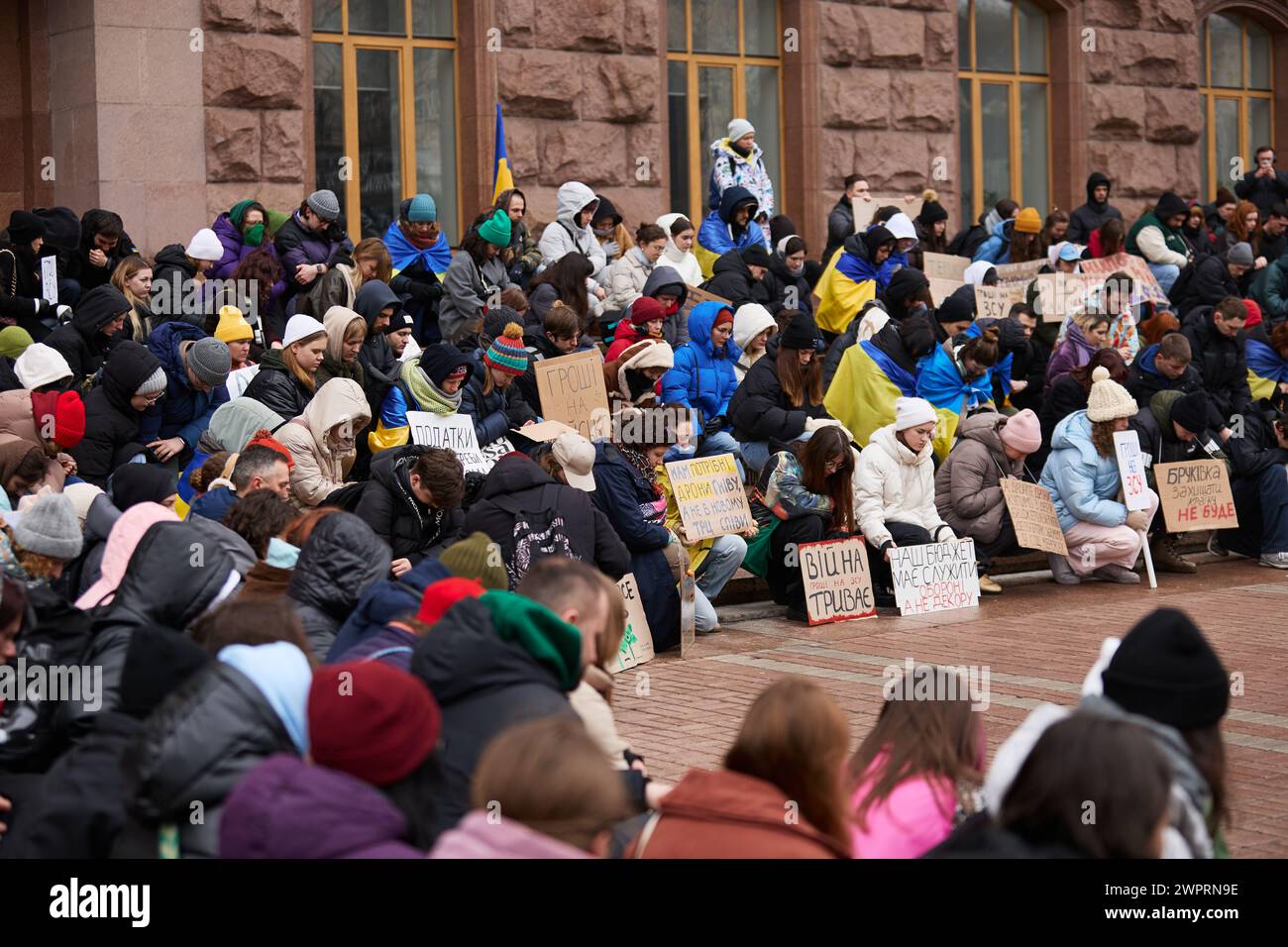 Large group of people ukrainians hi-res stock photography and images ...