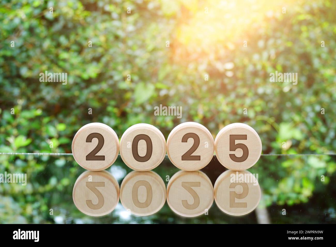 Number 2025 hi-res stock photography and images - Alamy