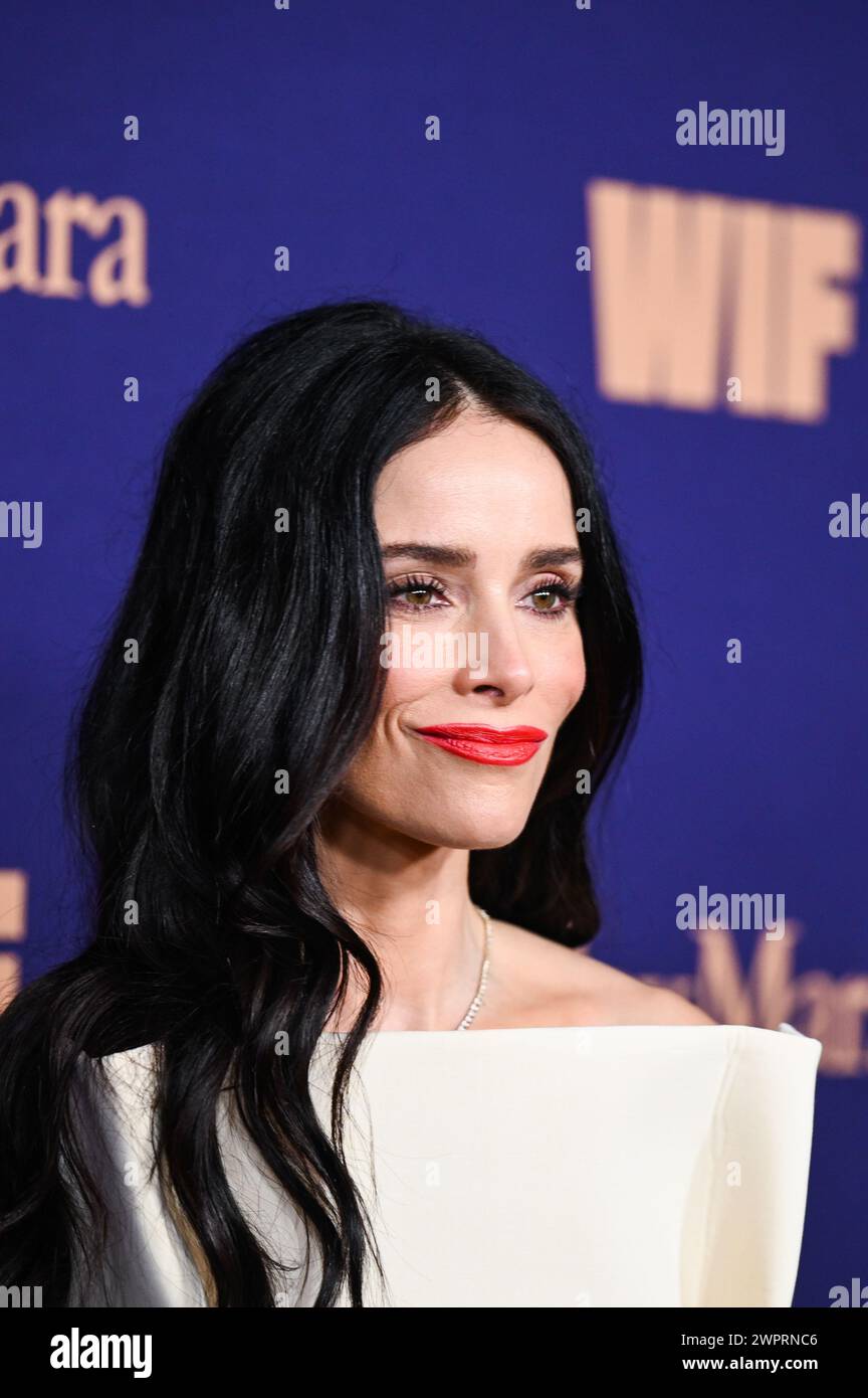 Los Angeles, USA. 08th Mar, 2024. Abigail Spencer walking on the red ...