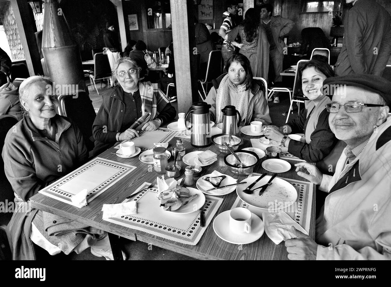 1900s asian family eating hi-res stock photography and images - Alamy