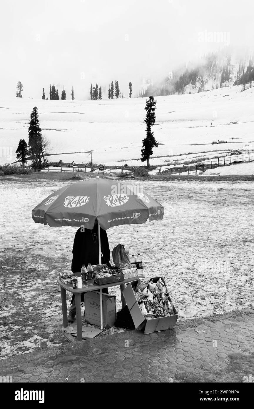 Snacks vendor, Kit Kat umbrella, Kungdoor, Gulmarg, Baramulla, Kashmir ...