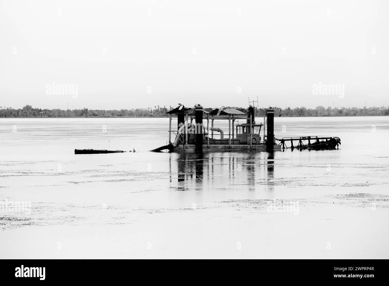 Deweeding machine, Dal Lake, Srinagar, Kashmir, Jammu and Kashmir ...