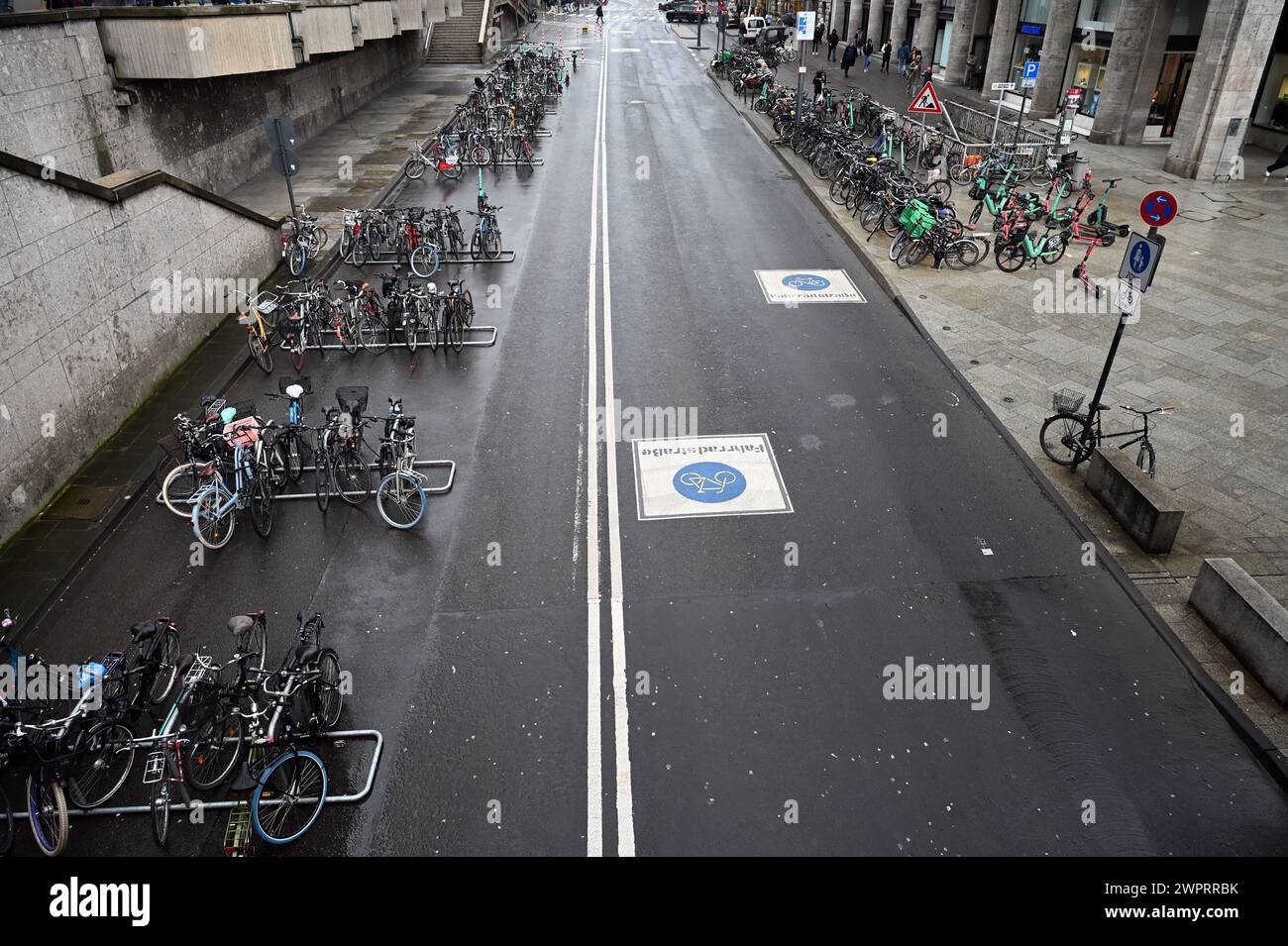 Cologne, Germany. 05th Mar, 2024. The new cycle stands on a lane on ...
