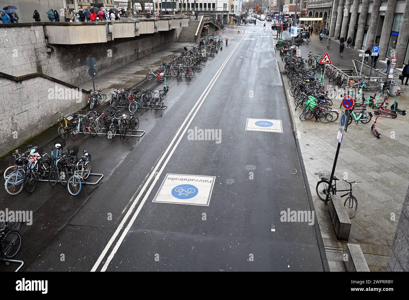 Cologne, Germany. 05th Mar, 2024. The new cycle stands on a lane on ...