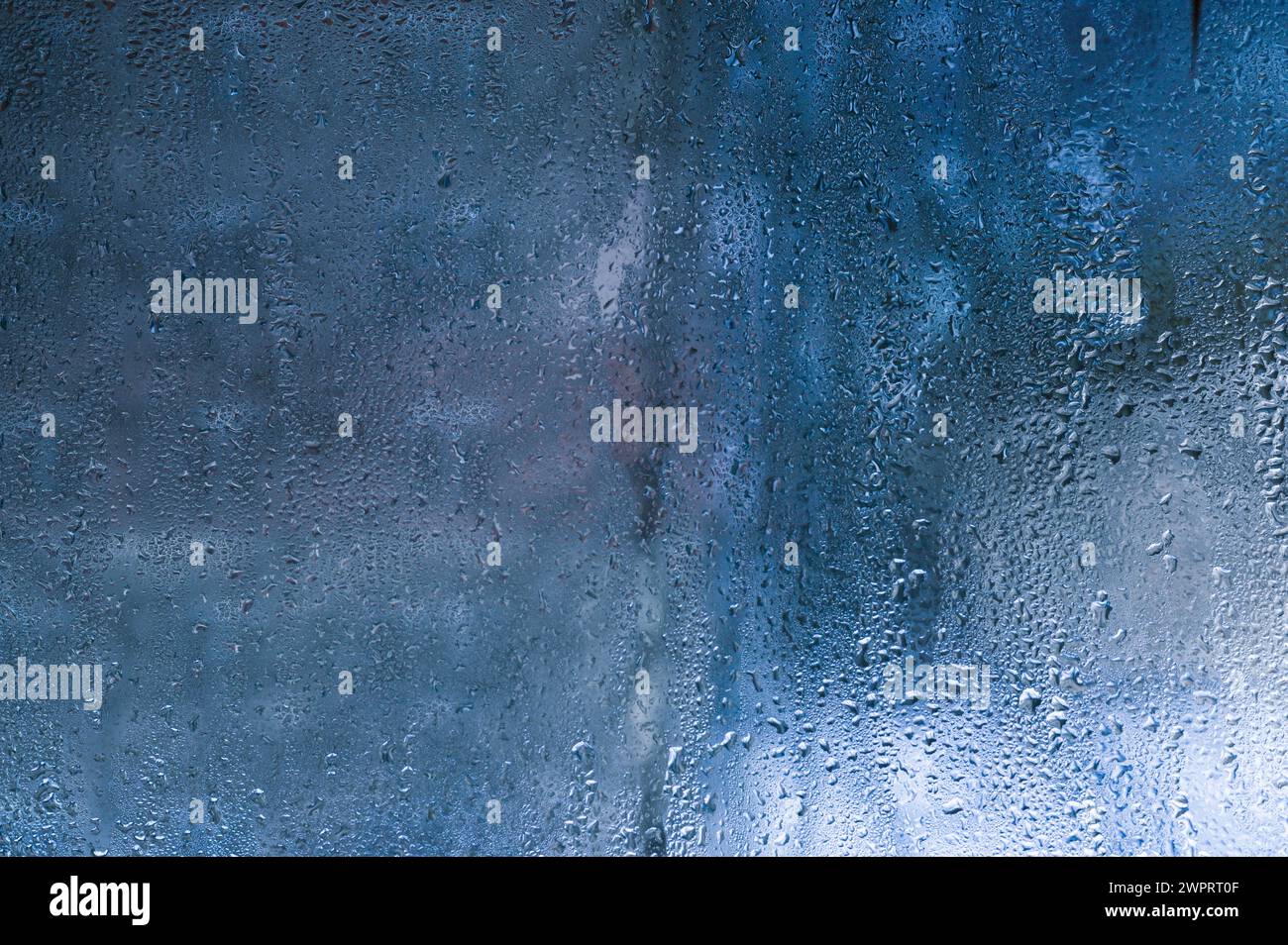 Water falling down glass surface hi-res stock photography and images ...