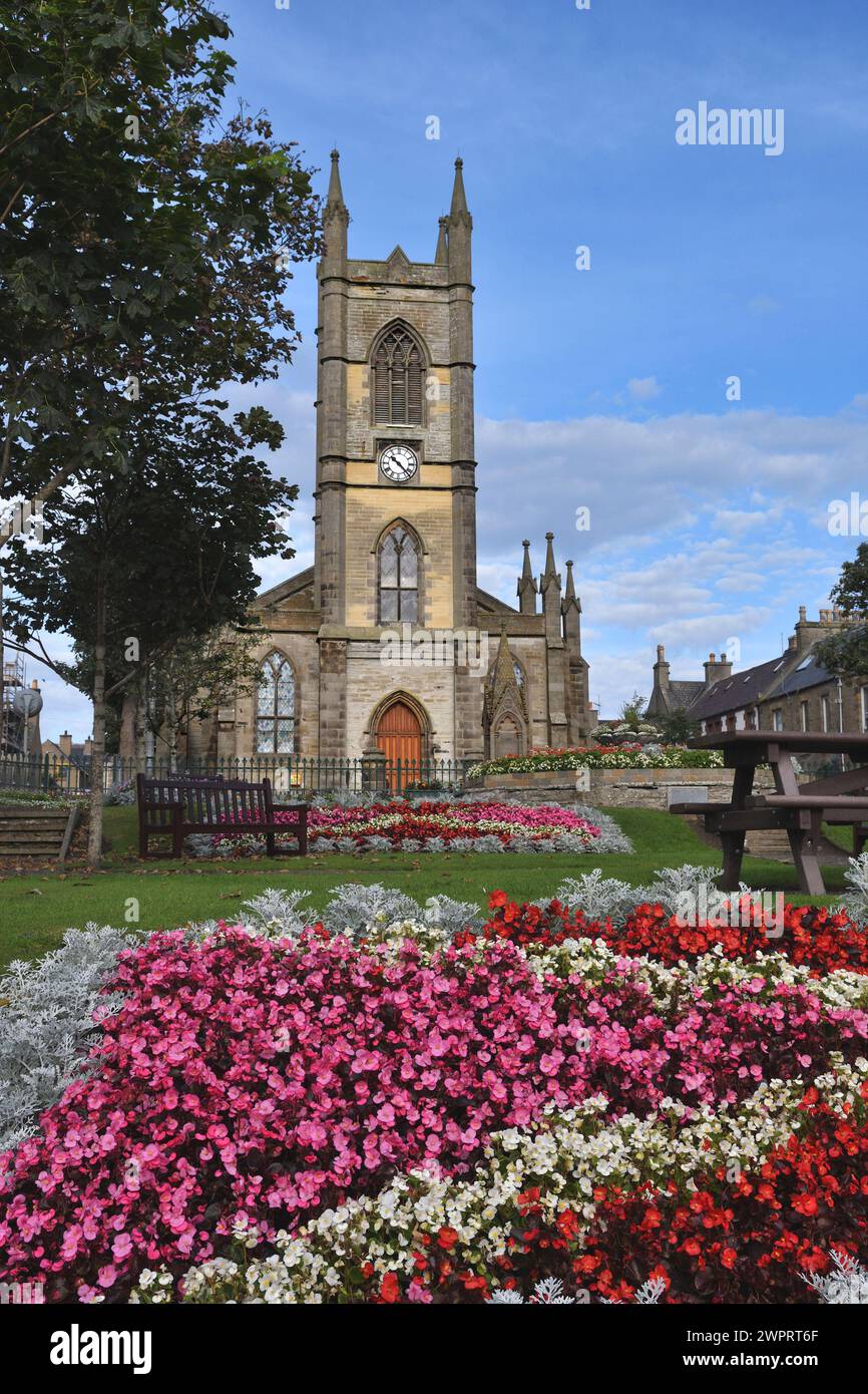 st.andrew's and st.peter's church;princes street;gardens;sir john's ...