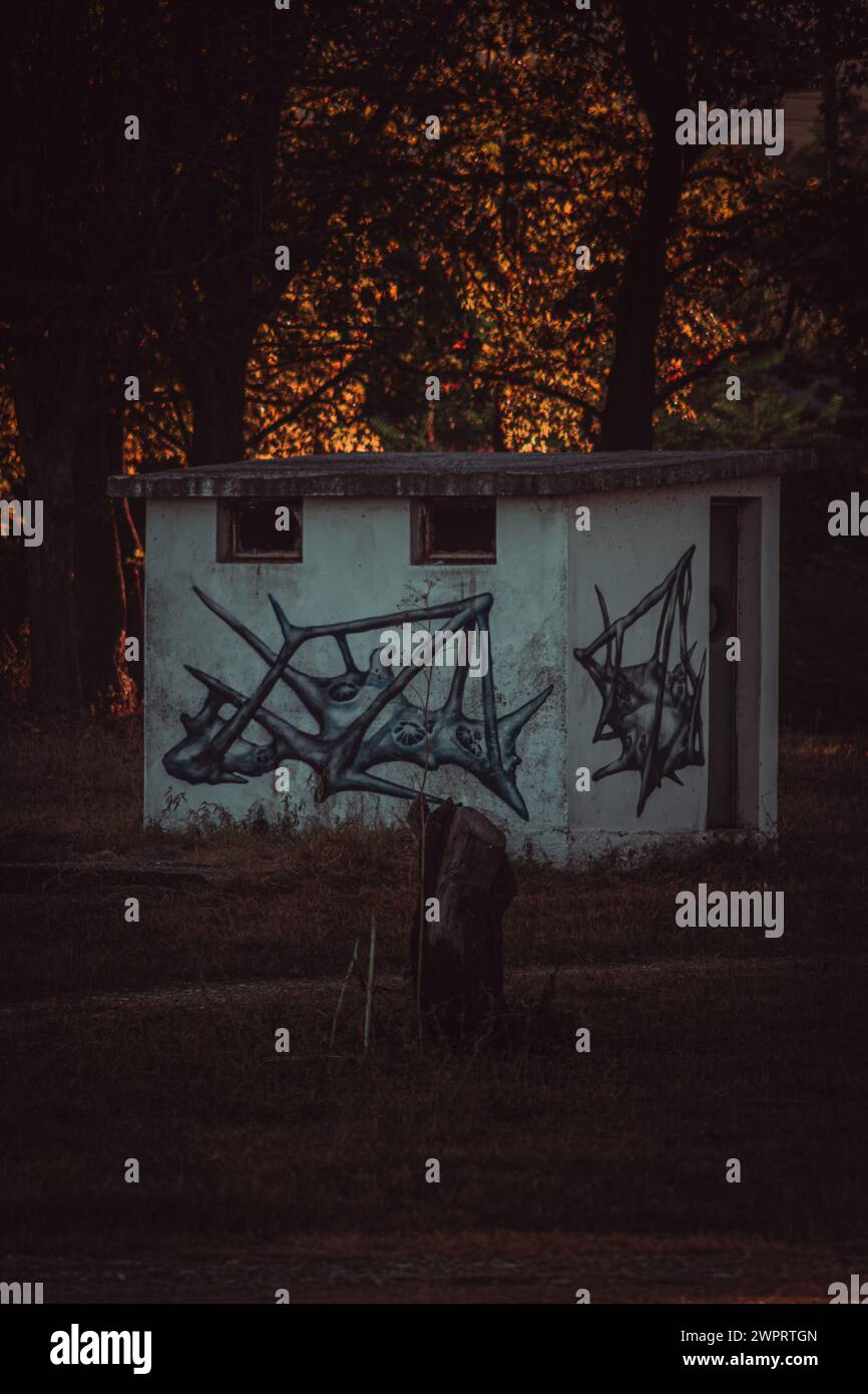 Outdoorwalk hi-res stock photography and images - Alamy