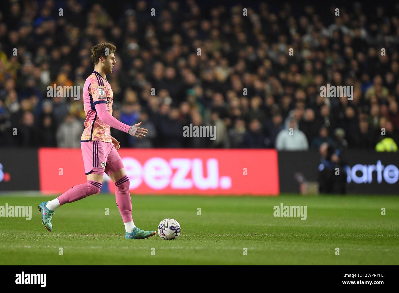 Joe rodon leeds united 2024 hi-res stock photography and images - Alamy