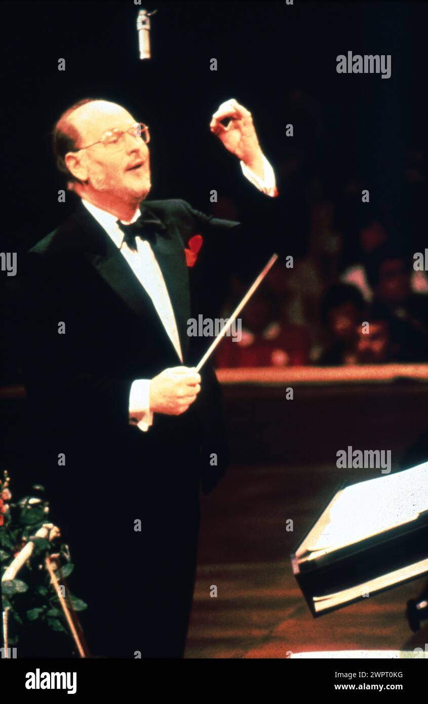 Film Composer JOHN WILLIAMS conducting a live concert circa 1990 ...