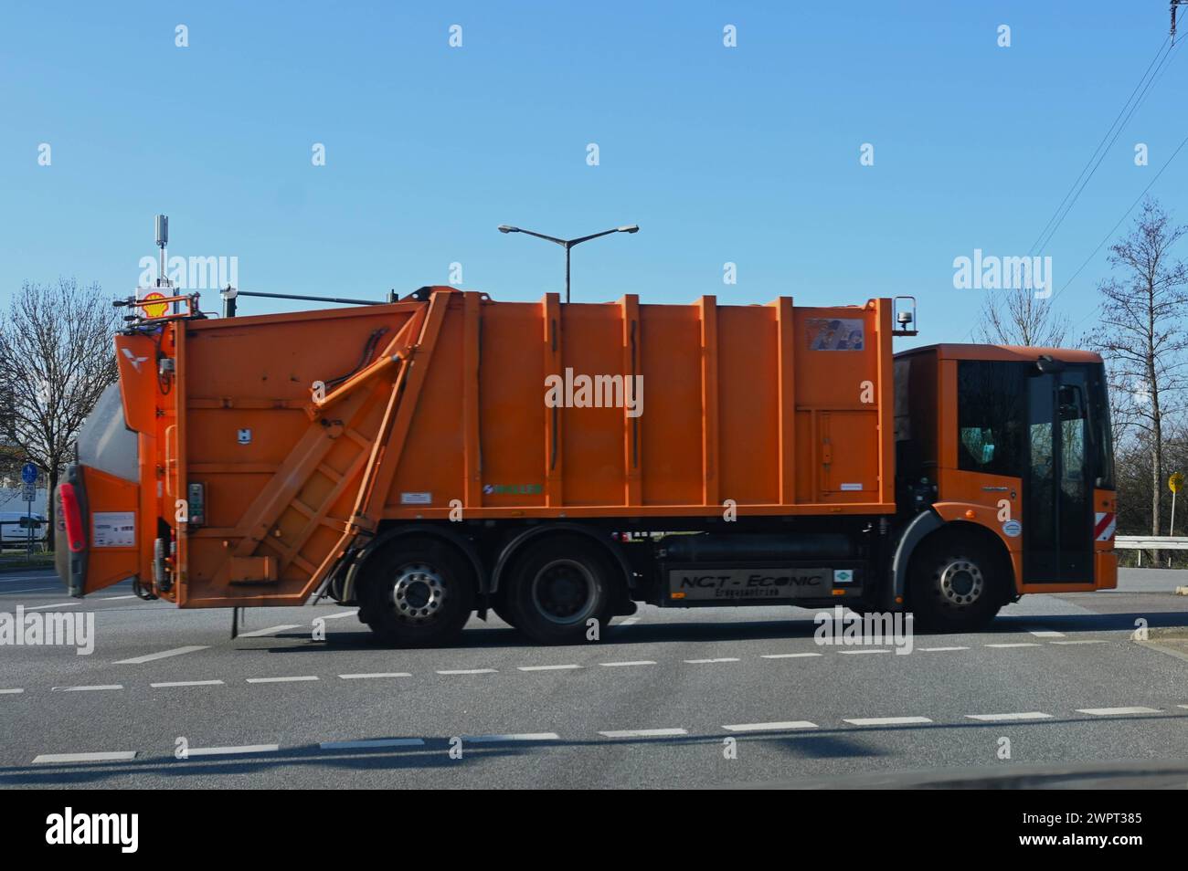 Müllfahrzeug mit Erdgas-Antrieb, Mercedes-Benz Econic NGT Wertstoff ...