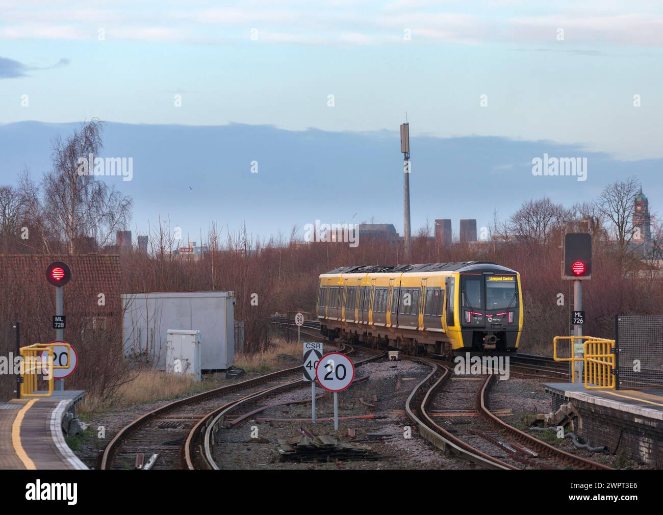 04/01/2024 Rock Ferry 777013 2C36 1501½ Chester to Chester Stock Photo ...