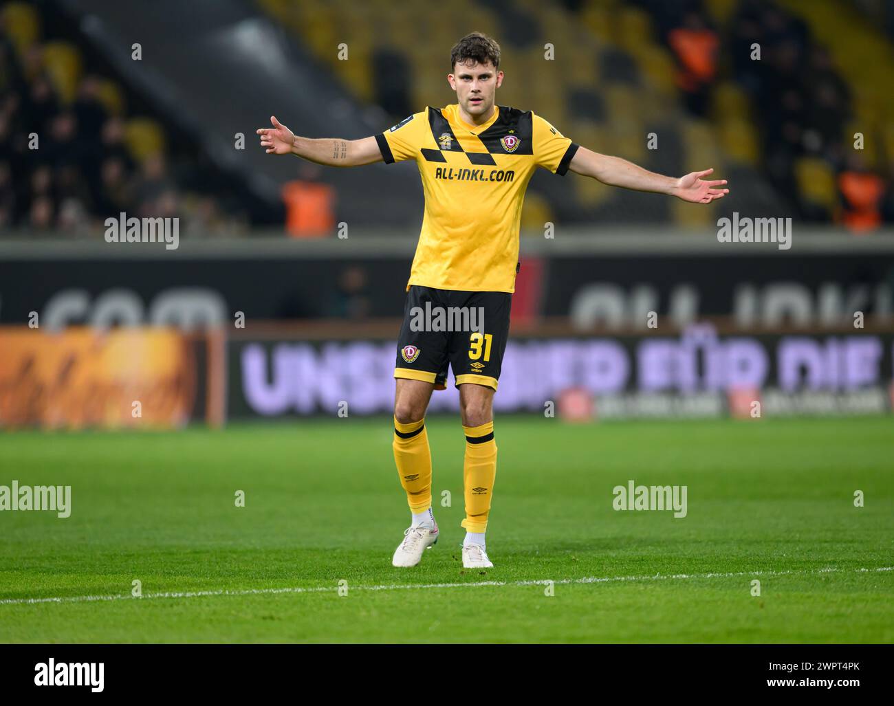 Dresden, Germany. 08th Mar, 2024. Soccer: 3rd division, SG Dynamo ...