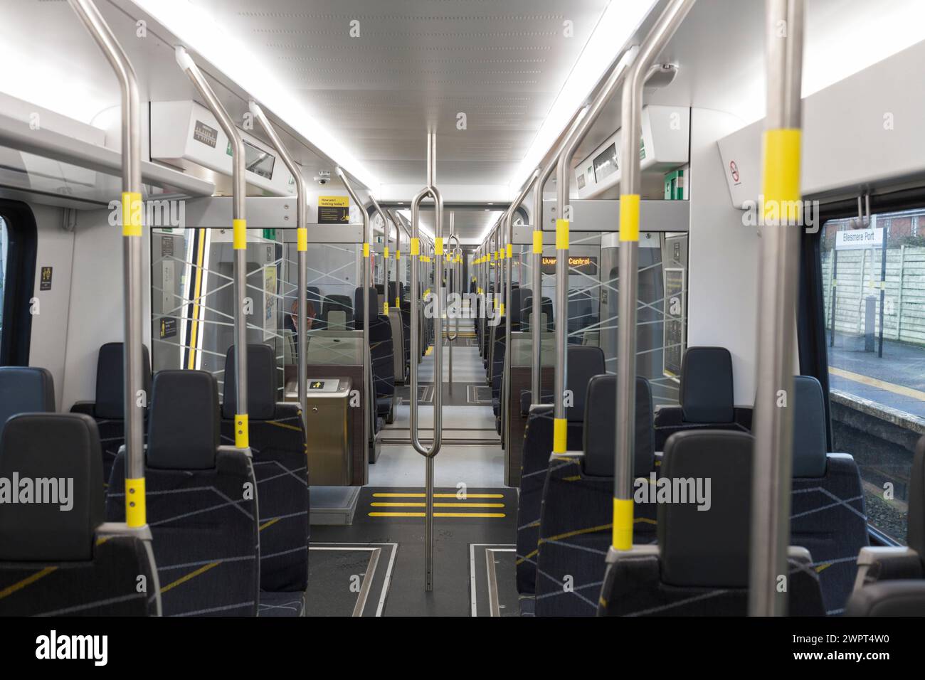 Merseyrail hi-res stock photography and images - Alamy