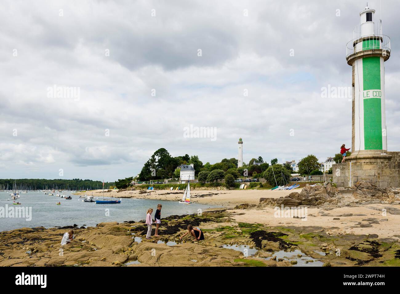 Lighthouse, Benodet, Finistere, Brittany, France Stock Photo - Alamy