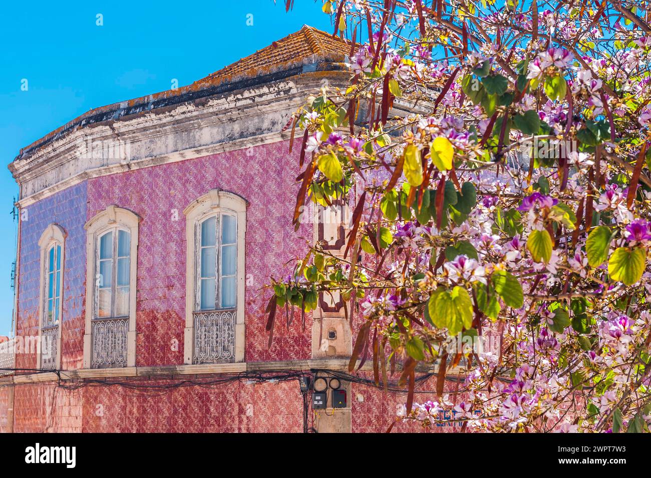 House with azulejo facade, old building, architecture, tiles, craft ...
