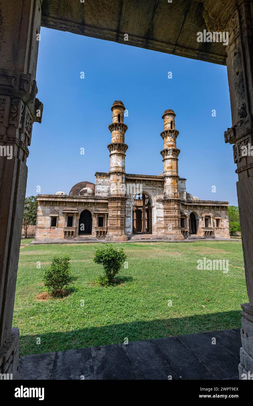 Kevada Mosque, Unesco site Champaner-Pavagadh Archaeological Park ...