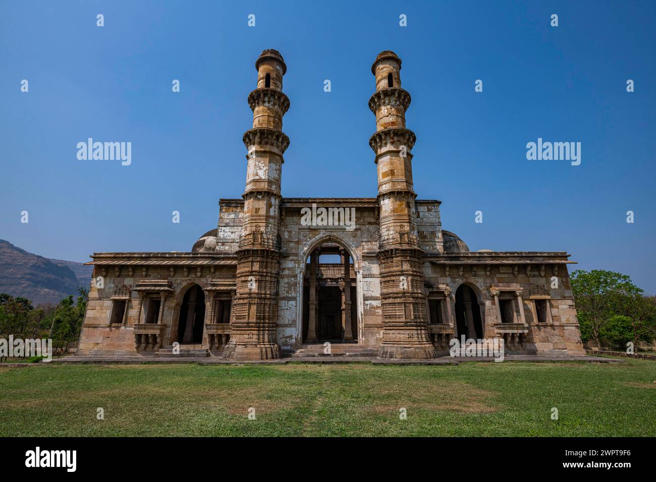 Kevada Mosque, Unesco site Champaner-Pavagadh Archaeological Park ...