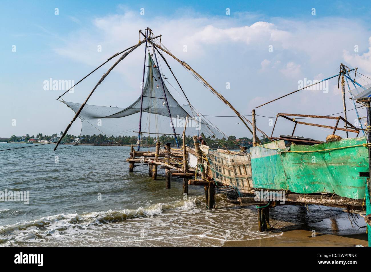 Chinese Fishing nets, Kochi, Kerala, India Stock Photo - Alamy