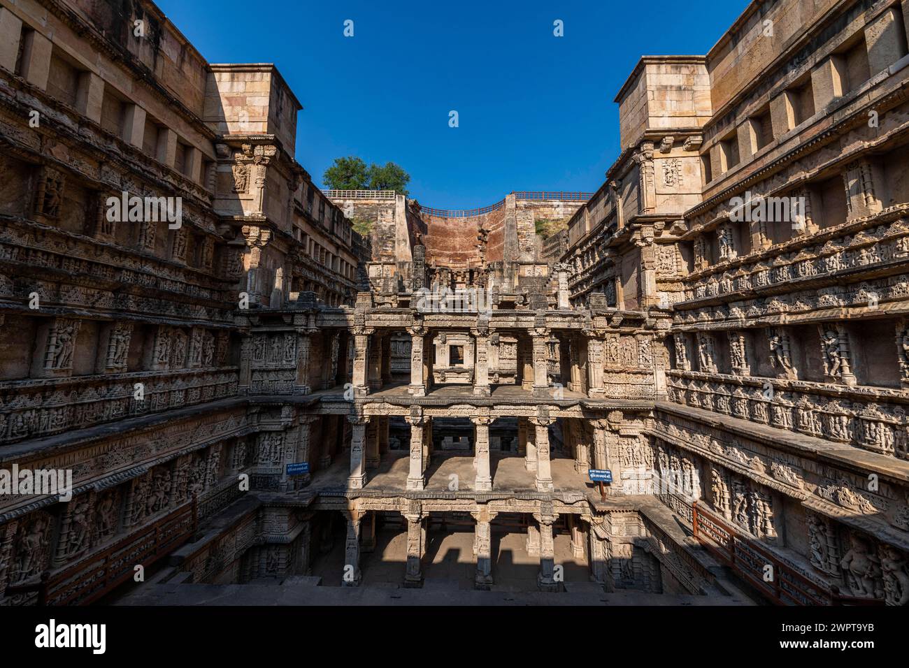 Unesco site, Rani Ki Vav, The Queen's Stepwell, Patan, Gujarat, India ...