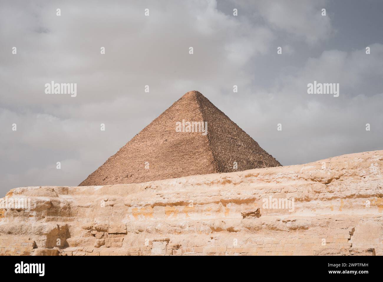 Ground level of ancient limestone giza pyramid complex Stock Photo - Alamy