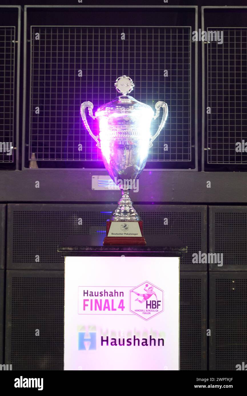 Cup final dhb hi-res stock photography and images - Alamy