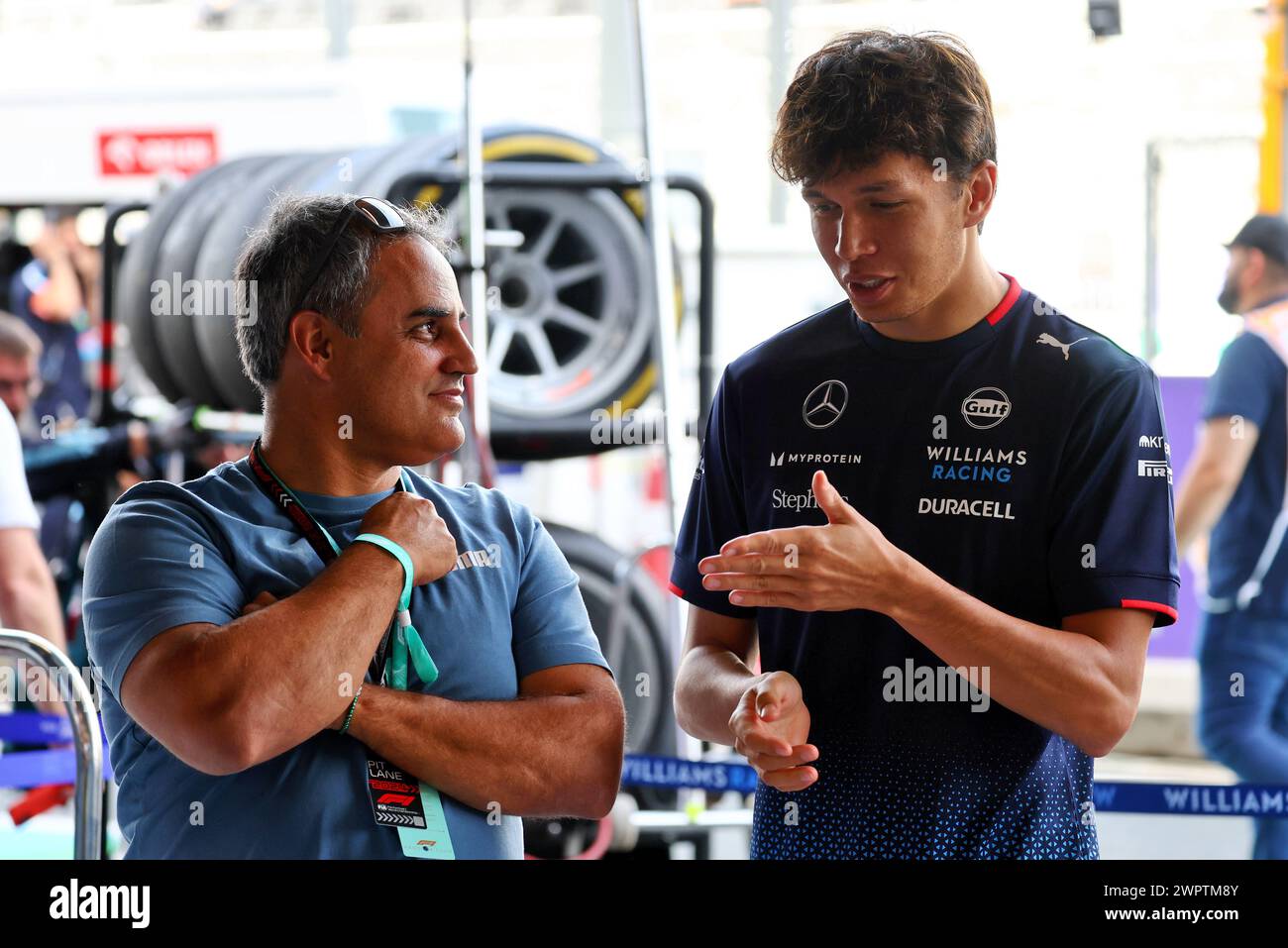 (L to R): Juan Pablo Montoya (COL) with Alexander Albon (THA) Williams ...