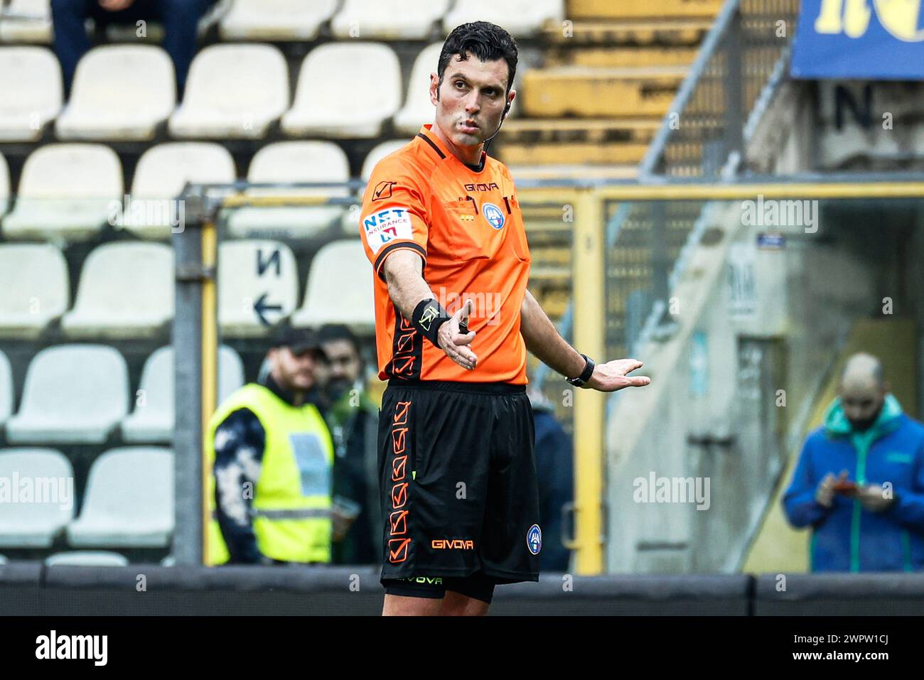 Referee manuel volpi hi-res stock photography and images - Alamy