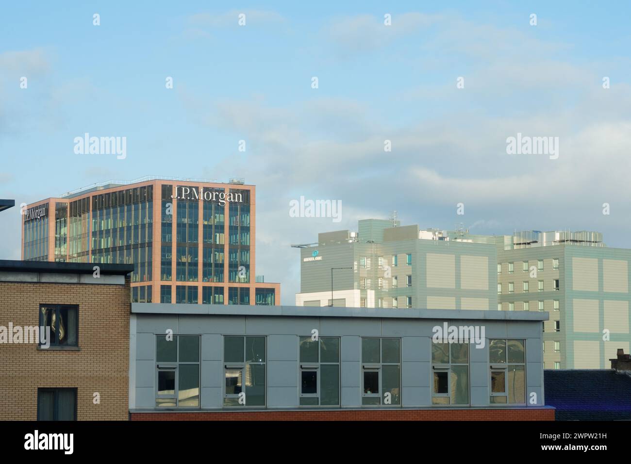 Jp morgan glasgow hi-res stock photography and images - Alamy