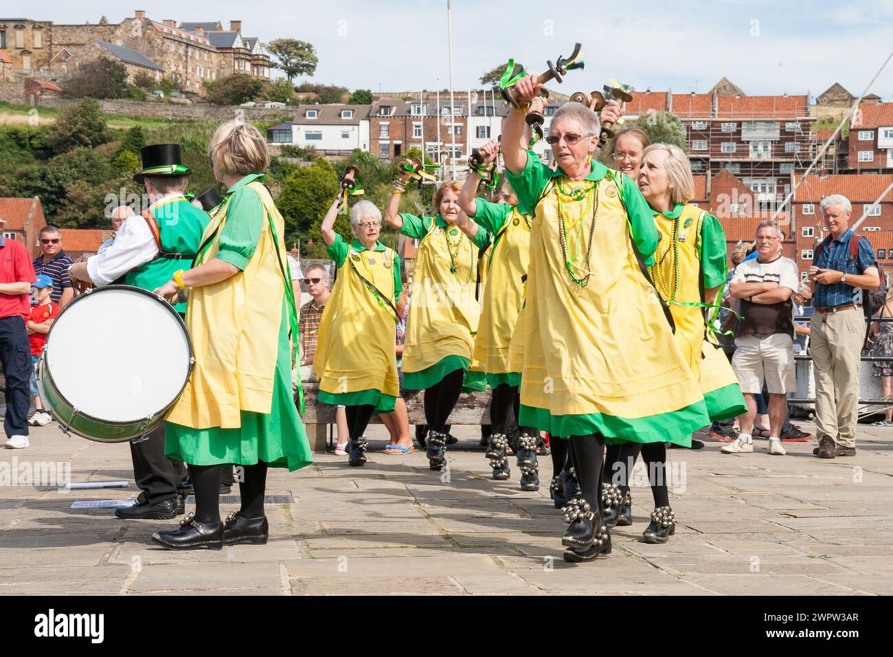 Morris dancers at Whitby Folk Week Stock Photo - Alamy