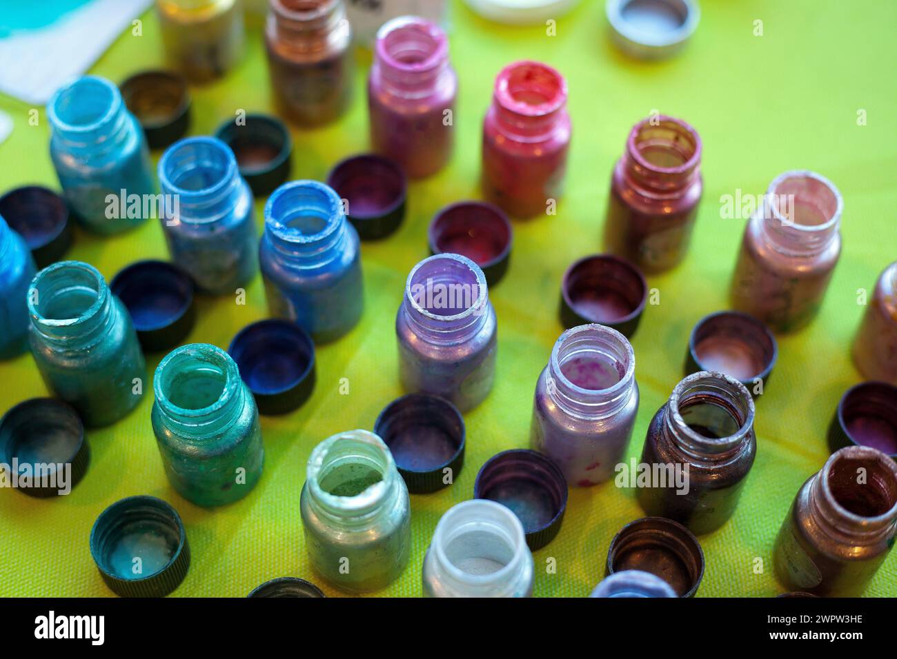 Mixing color epoxy resin in plastic cup for casting Stabilizing wood ...