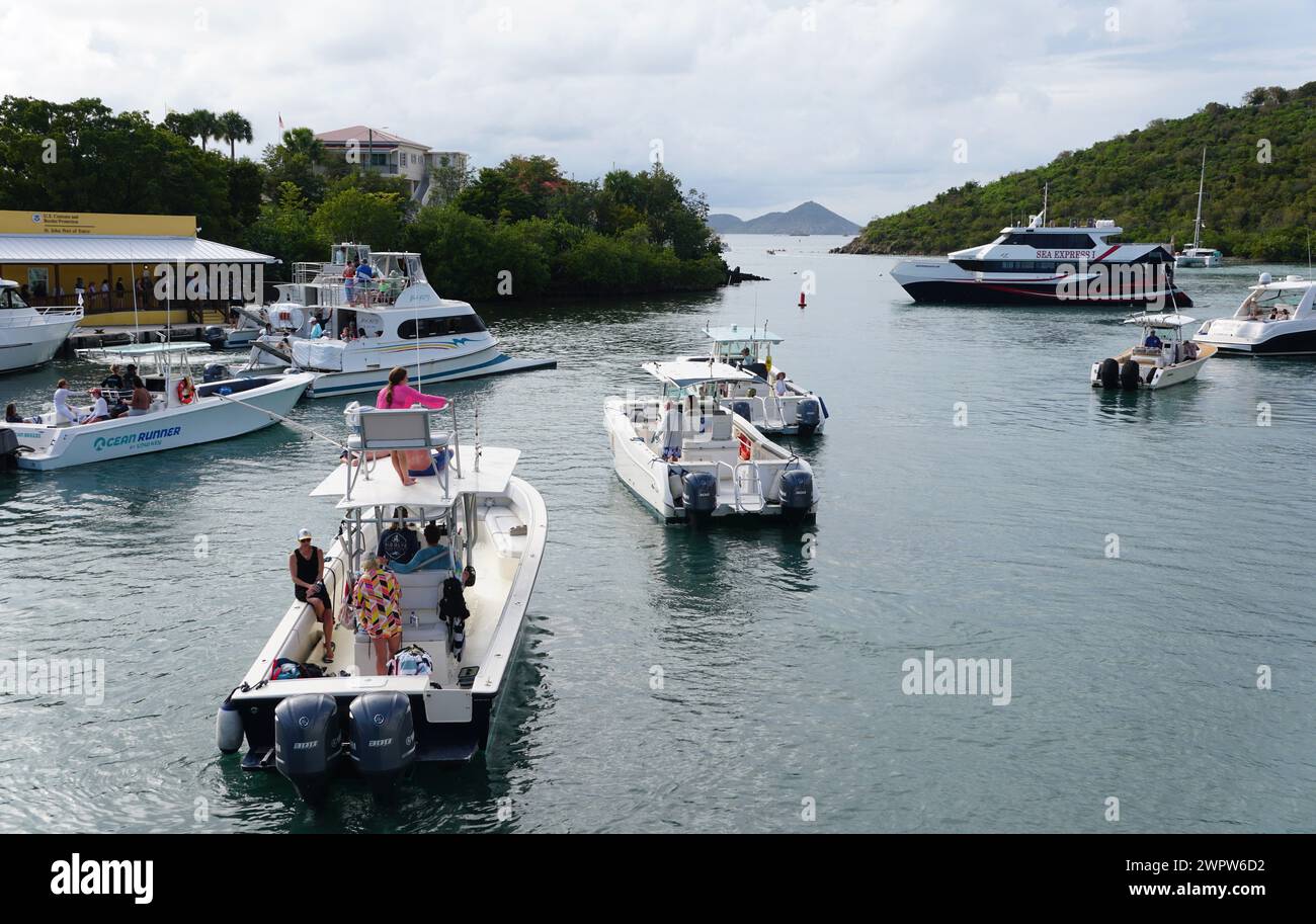 U s customs and border protection hi-res stock photography and images ...