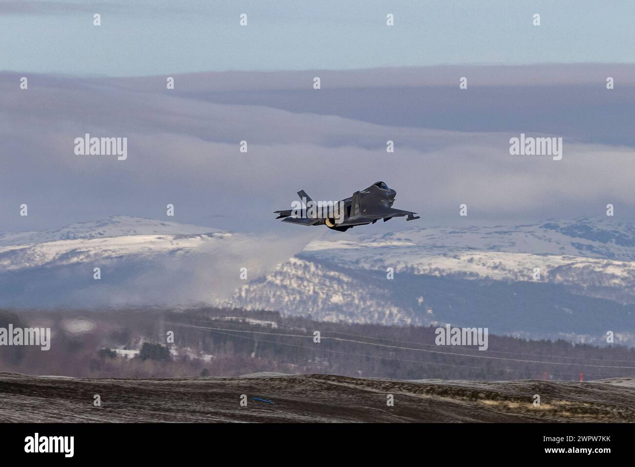 A Royal Norwegian Air Force F-35A Lightning II jet pilot with 332 ...