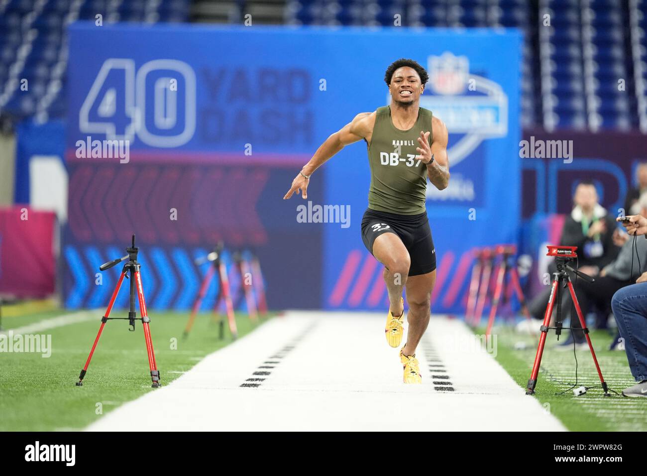 Maryland defensive back Tarheeb Still runs the 40-yard dash at the NFL football scouting combine ...
