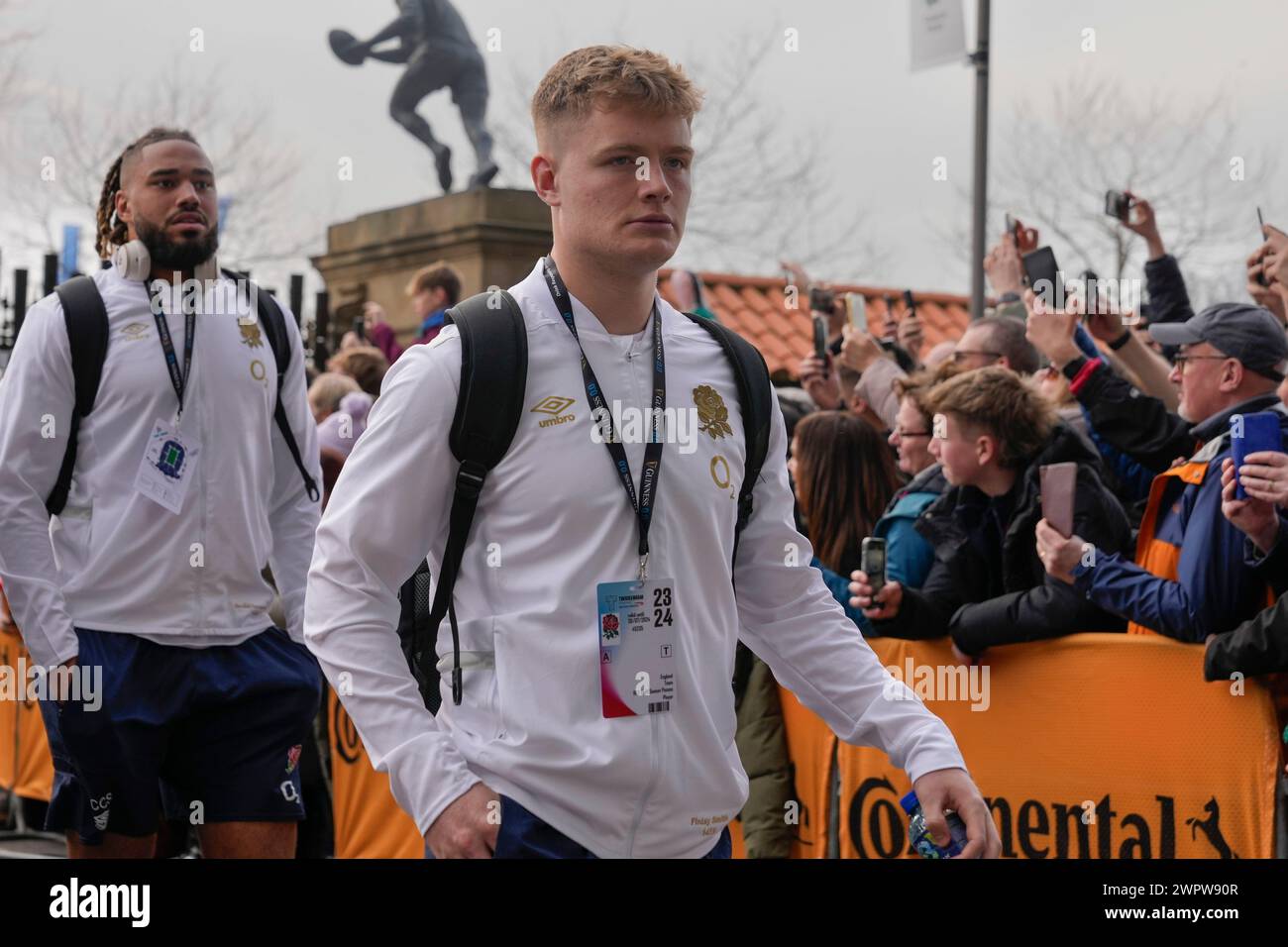 Finn Smith of England arrives at the stadium before the 2024 Guinness 6 ...