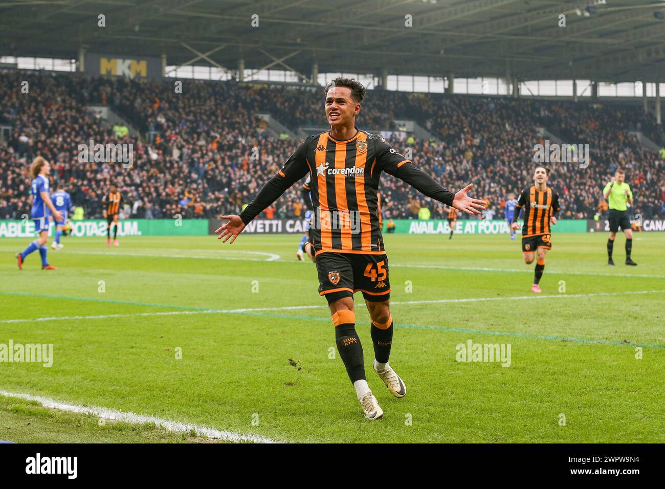 Hull, UK. 09th Mar, 2024. Hull City midfielder Fabio Carvalho (45 ...