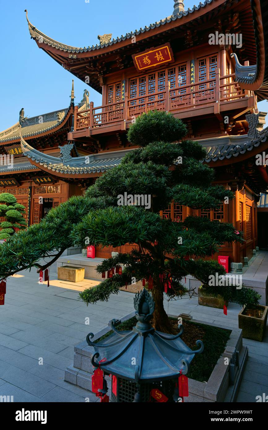 beautiful traditional Chinese urban architecture Stock Photo - Alamy