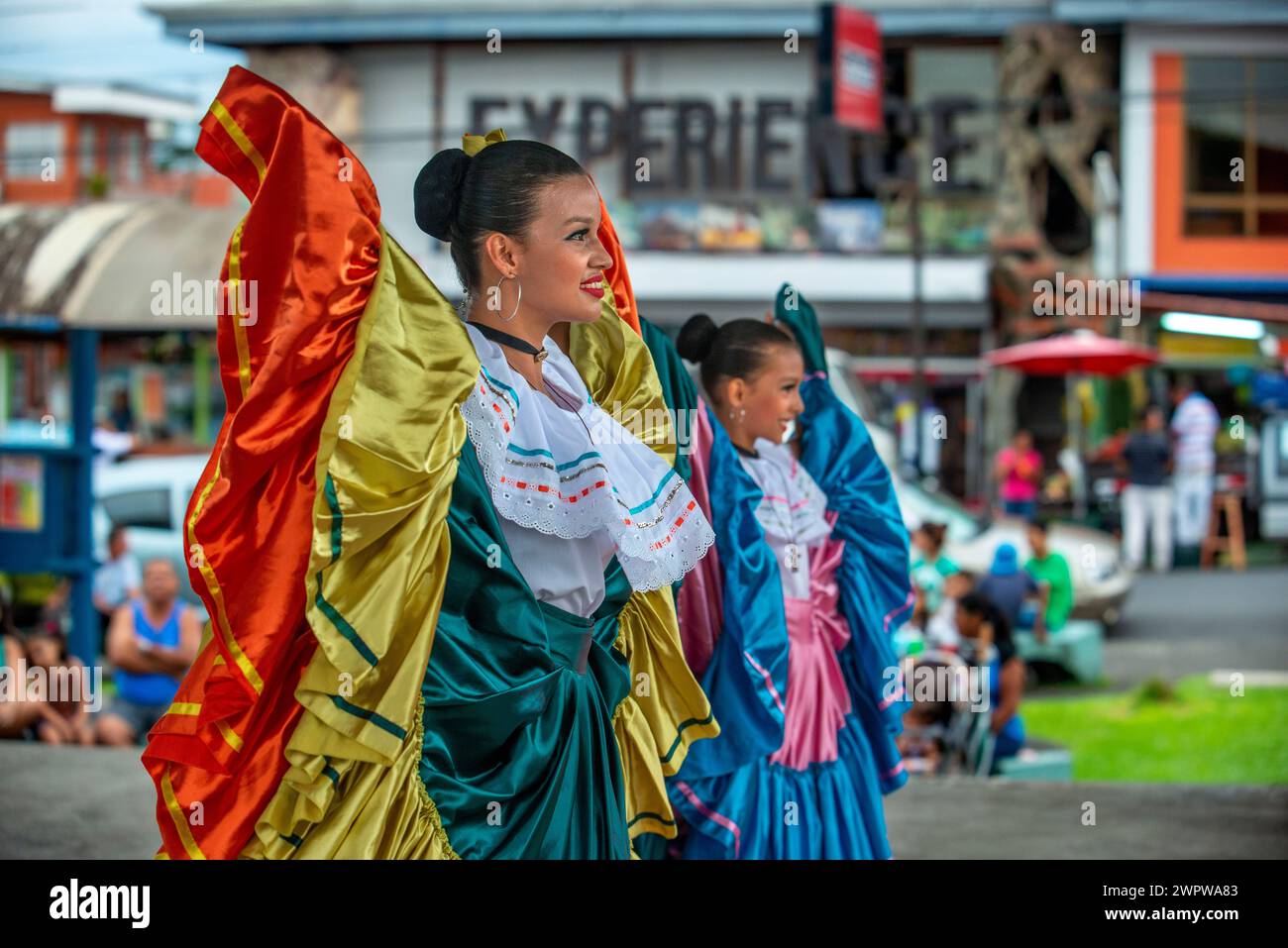 Traditional costumes dances costa rica hi-res stock photography and ...