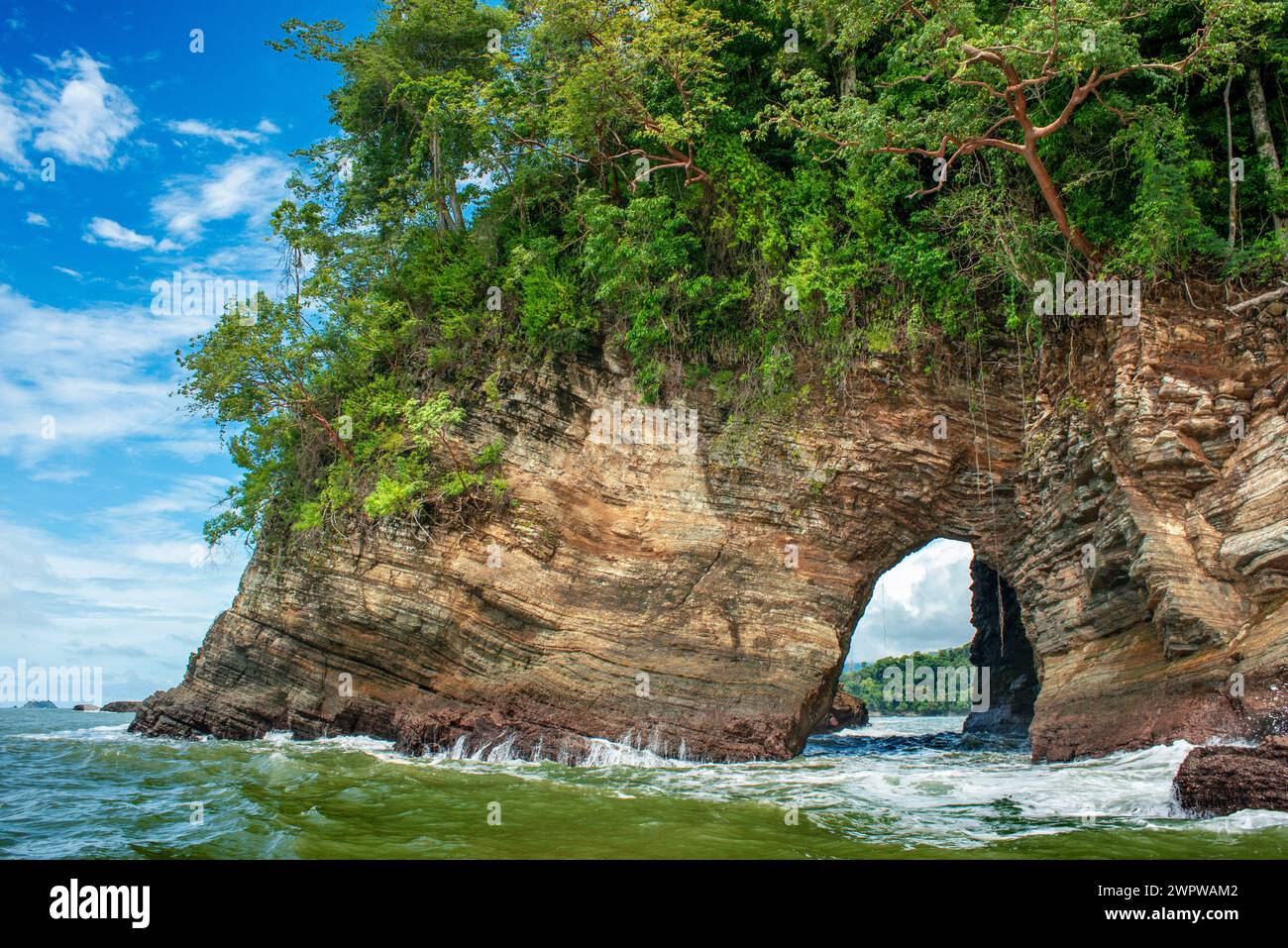 Rock gate at Punta Pinuela, Marino Ballena National Park, Uvita ...