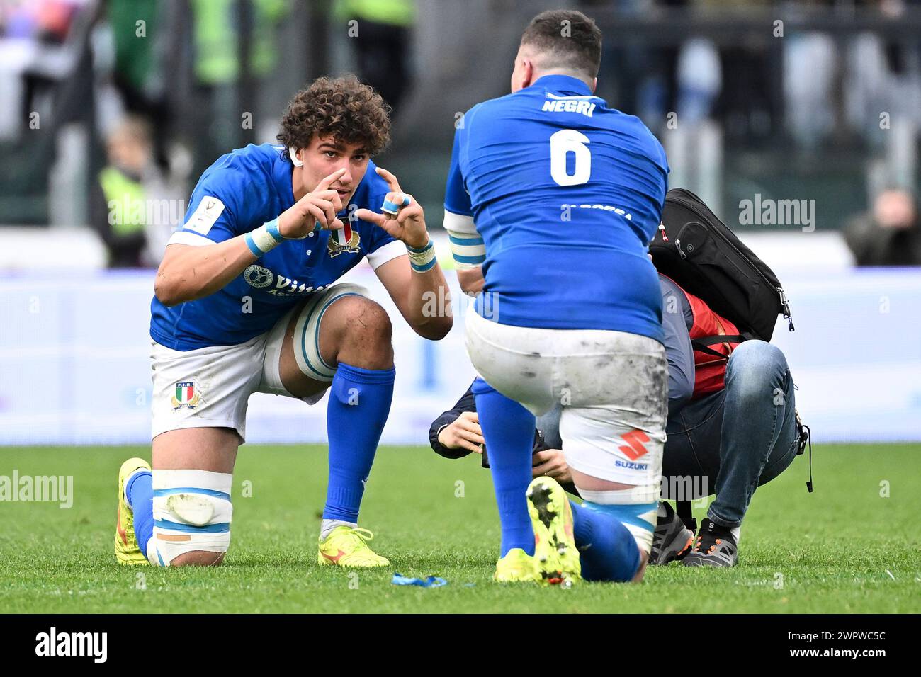 Sebastian negri rugby italy hi-res stock photography and images - Alamy