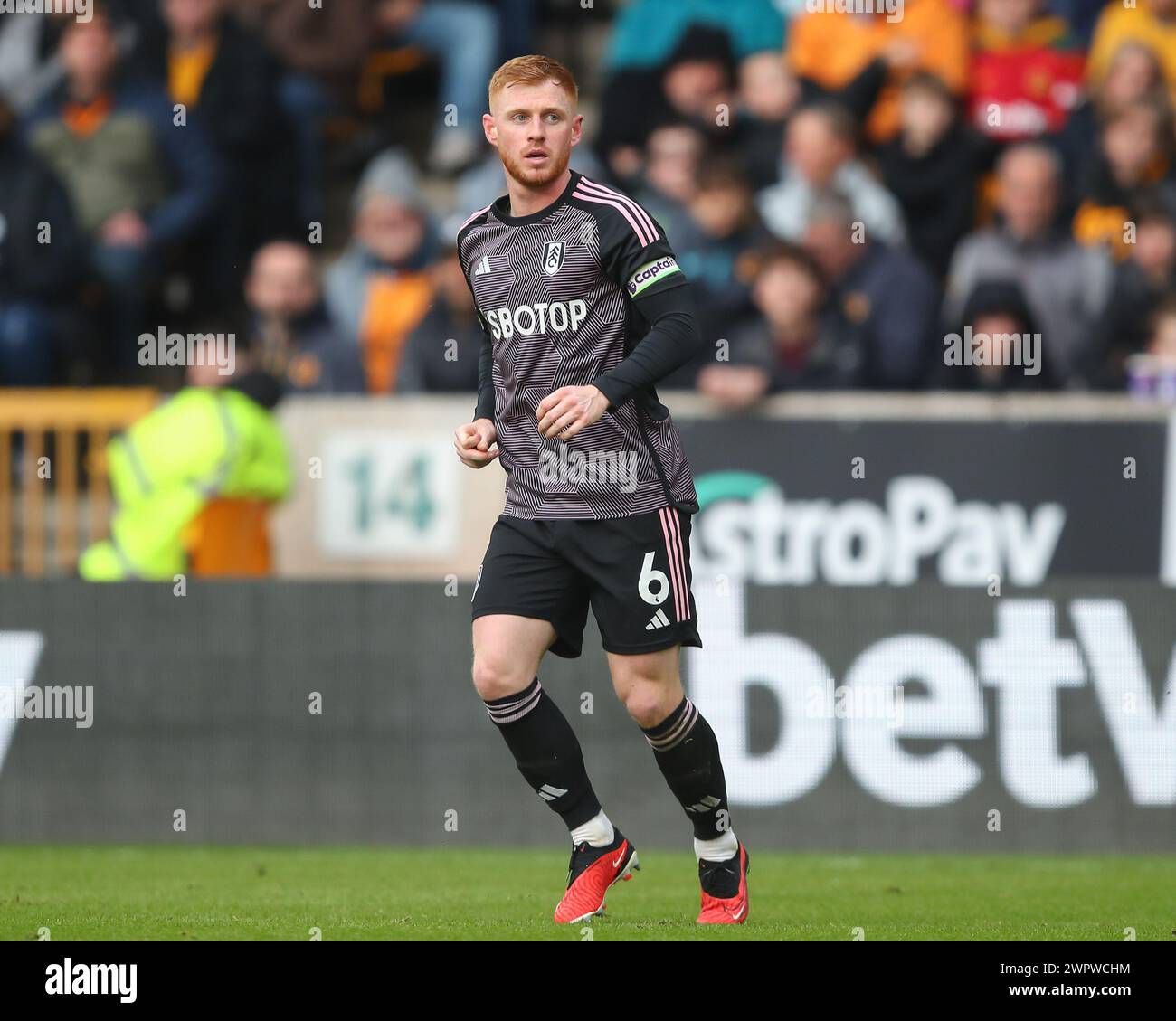 Harrison Reed of Fulham, during the Premier League match Wolverhampton ...