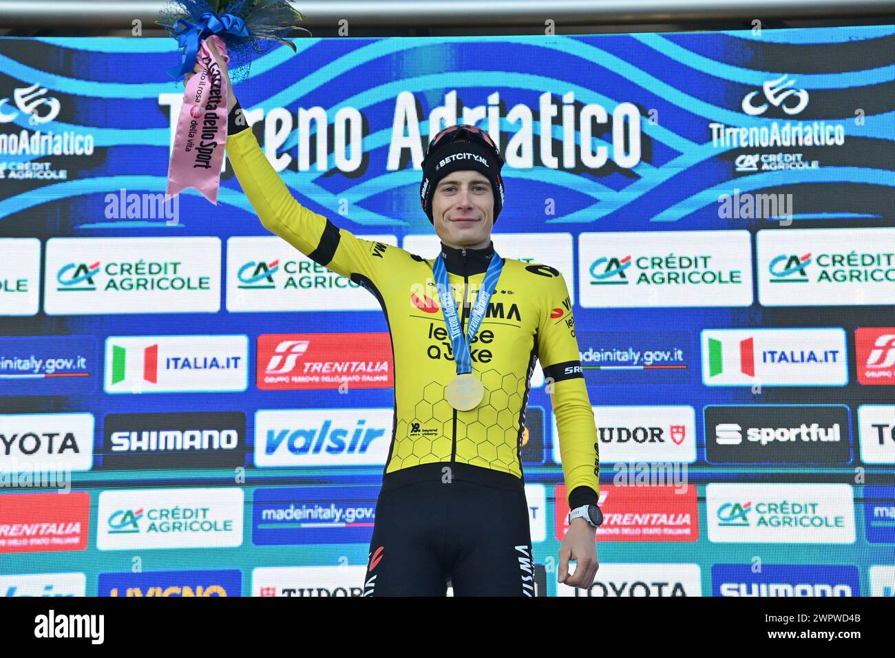 Vingegaard Hansen Jonas Team Visma | Lease A Bike celebrates on the ...