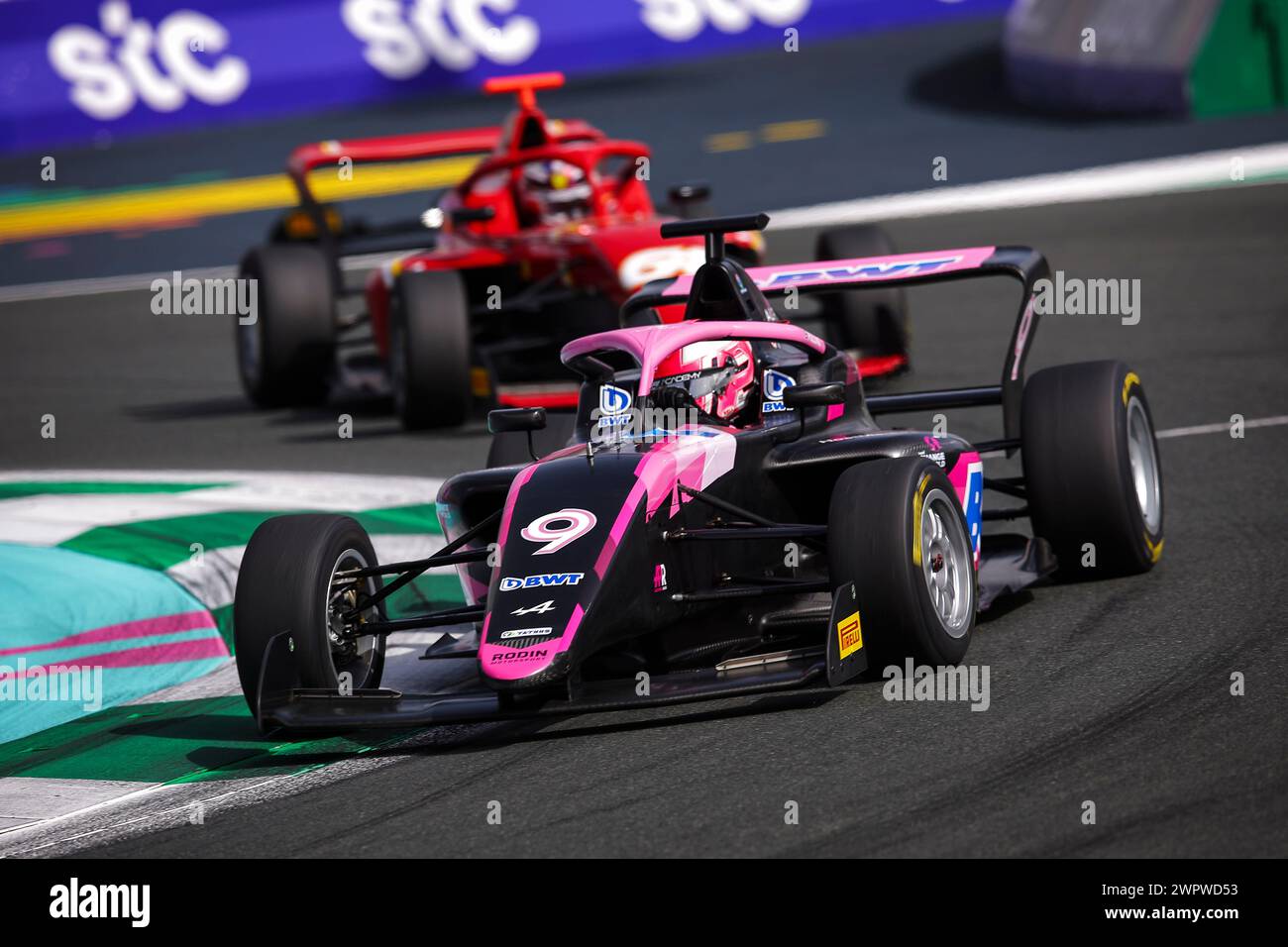 09 Pulling Abbi Grr Rodin Motorsport Supported By Alpine Tatuus F4